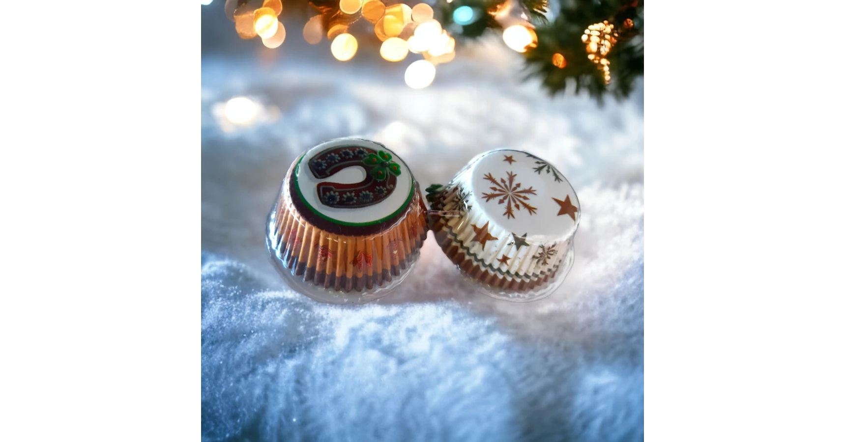 Karácsonyi Muffin Papír- Hópehely és Patkó 50 db Ár: 690 Ft
